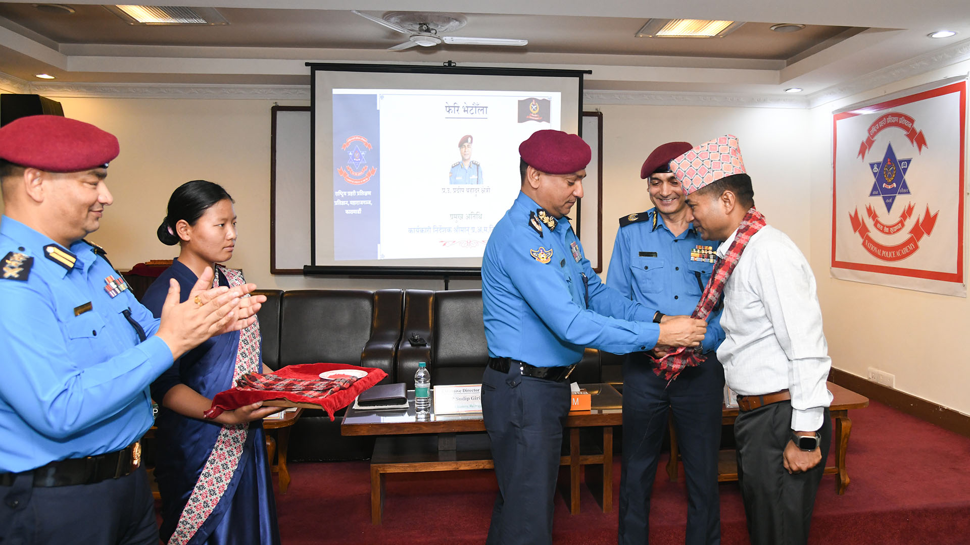 फेरी भेटौला कार्यक्रम सम्पन्न - npa.nepalpolice.gov.np